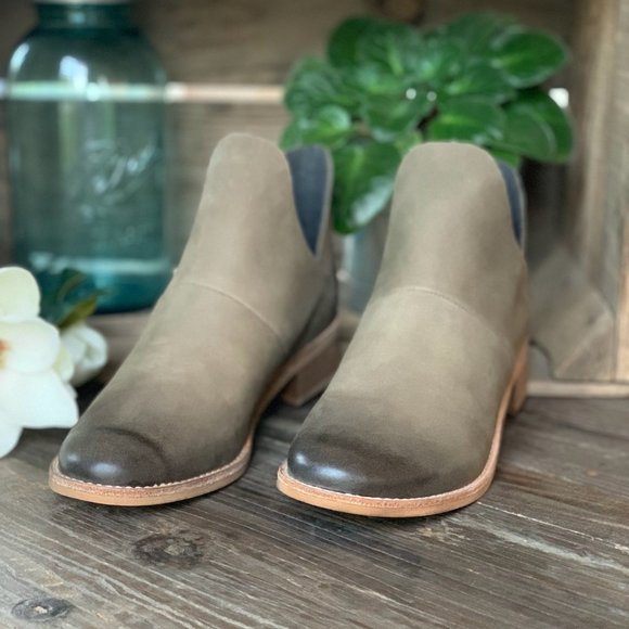 Crevo | Shoes | Crevo Britian Bootie | Poshmark